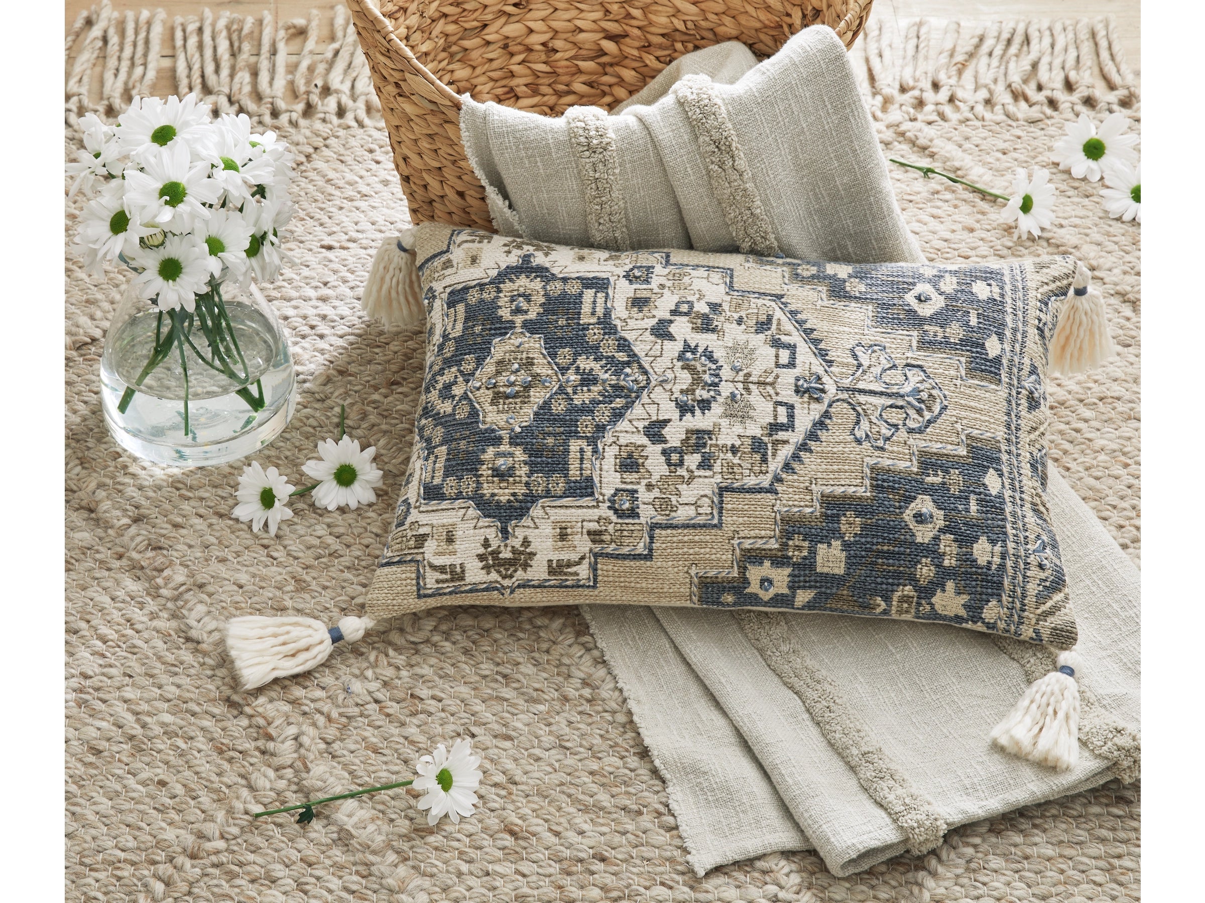 Winbury Medallion Tassel Cushion | InStyle Furniture