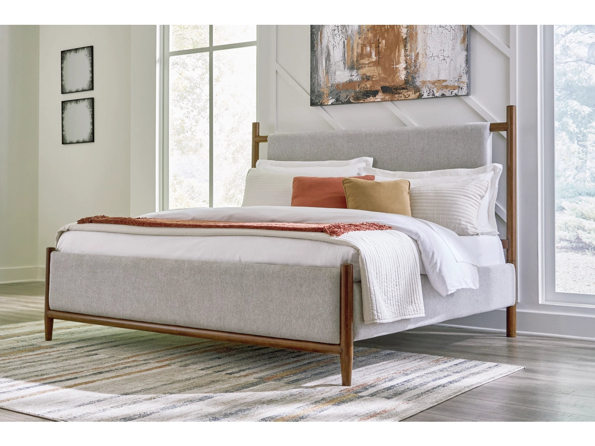 Lyncott Upholstered Panel Bed | InStyle Furniture