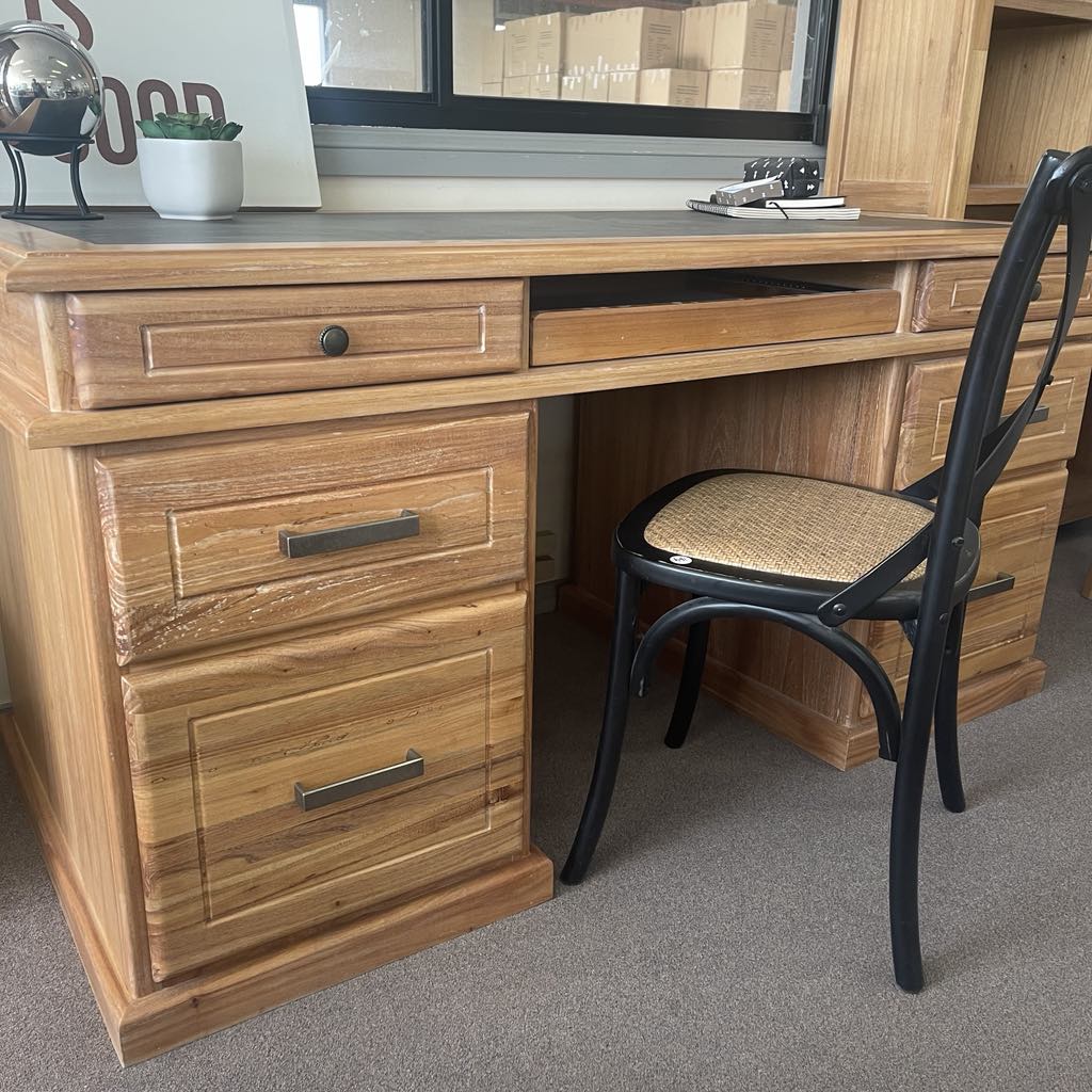 New Age Classic 160cm Desk - Natural | Timeless & Sturdy Design ...