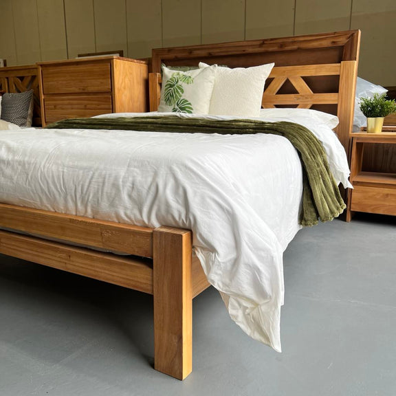 Diamond Willow Bed - Natural – InStyle Furniture