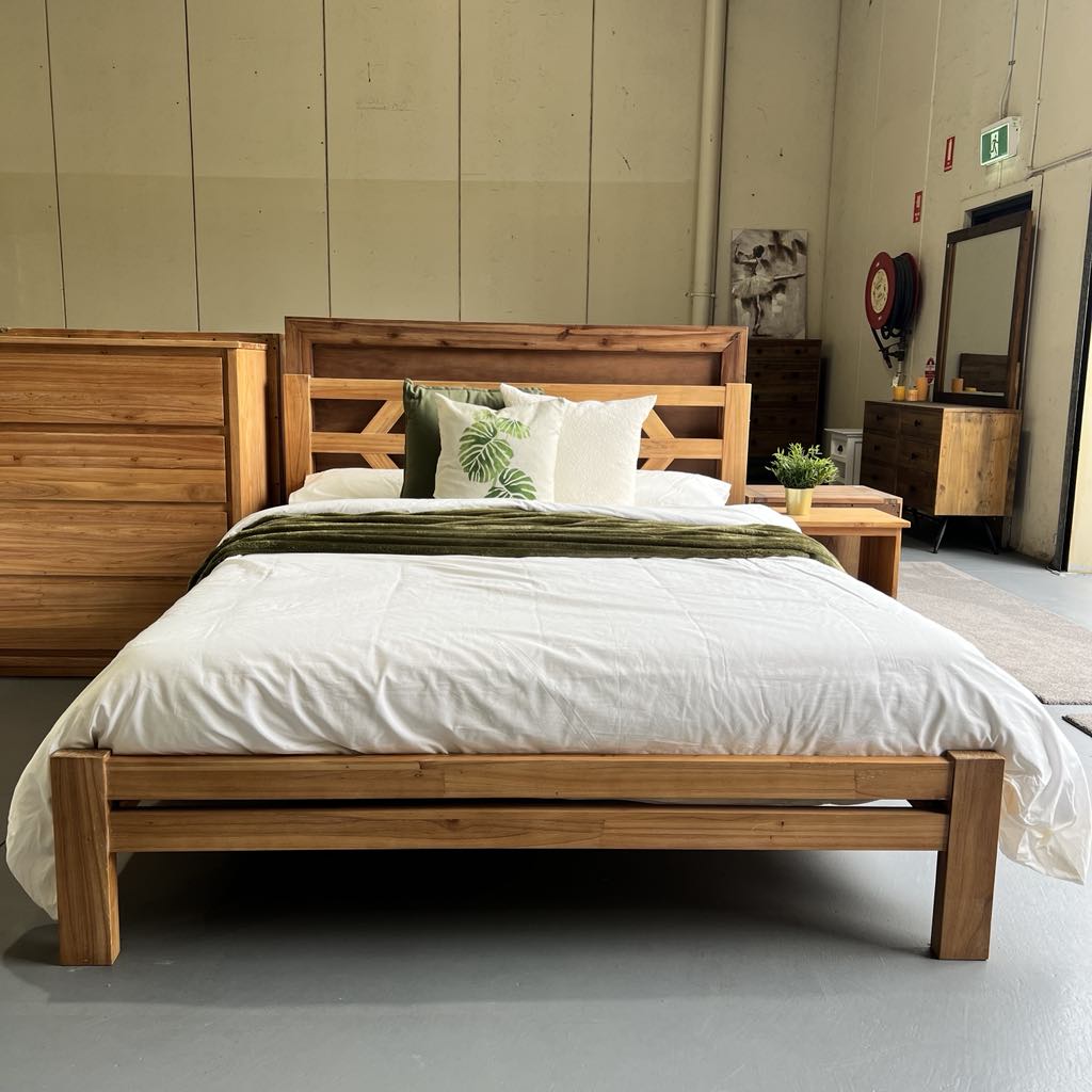 Diamond Willow Bed - Natural – InStyle Furniture