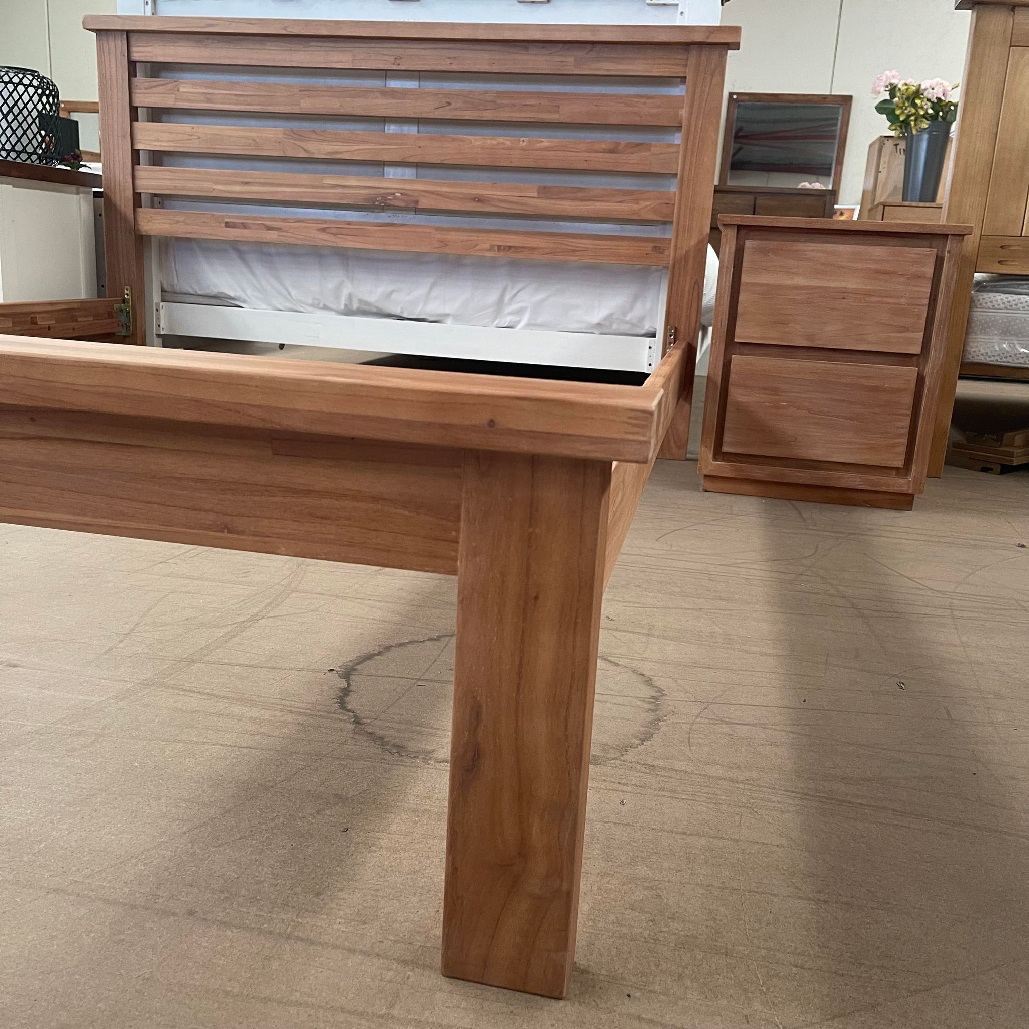 Grand Horizons Bed - Natural - InStyle Furniture