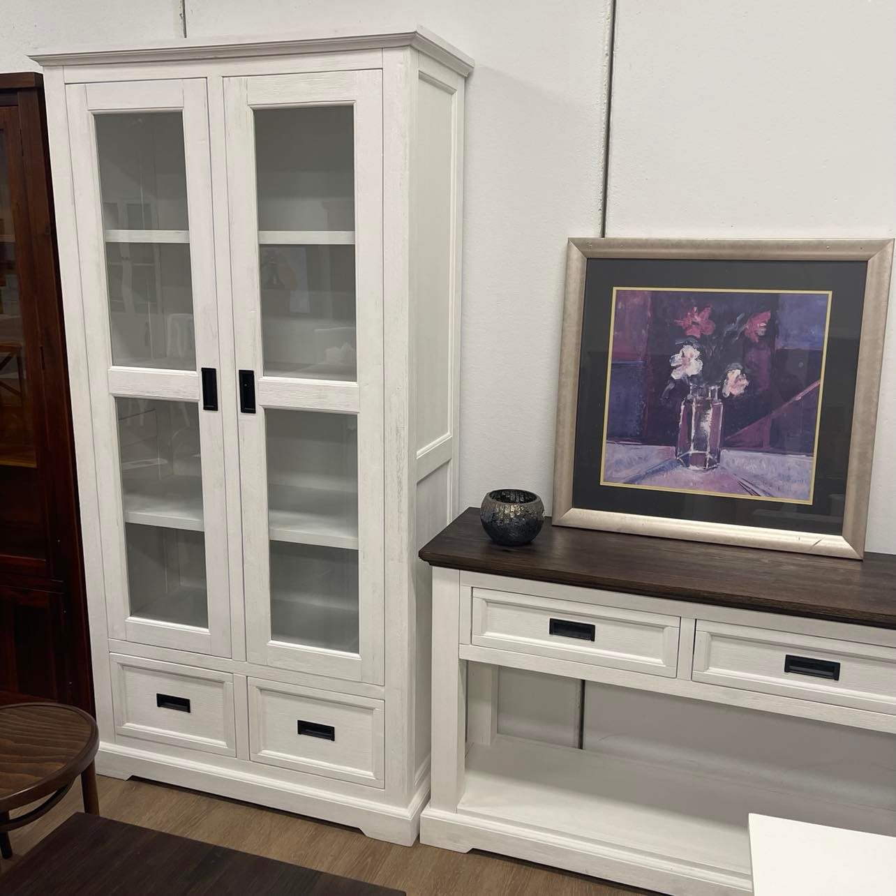 Hampton Coastal White Display Cabinet - White – InStyle Furniture