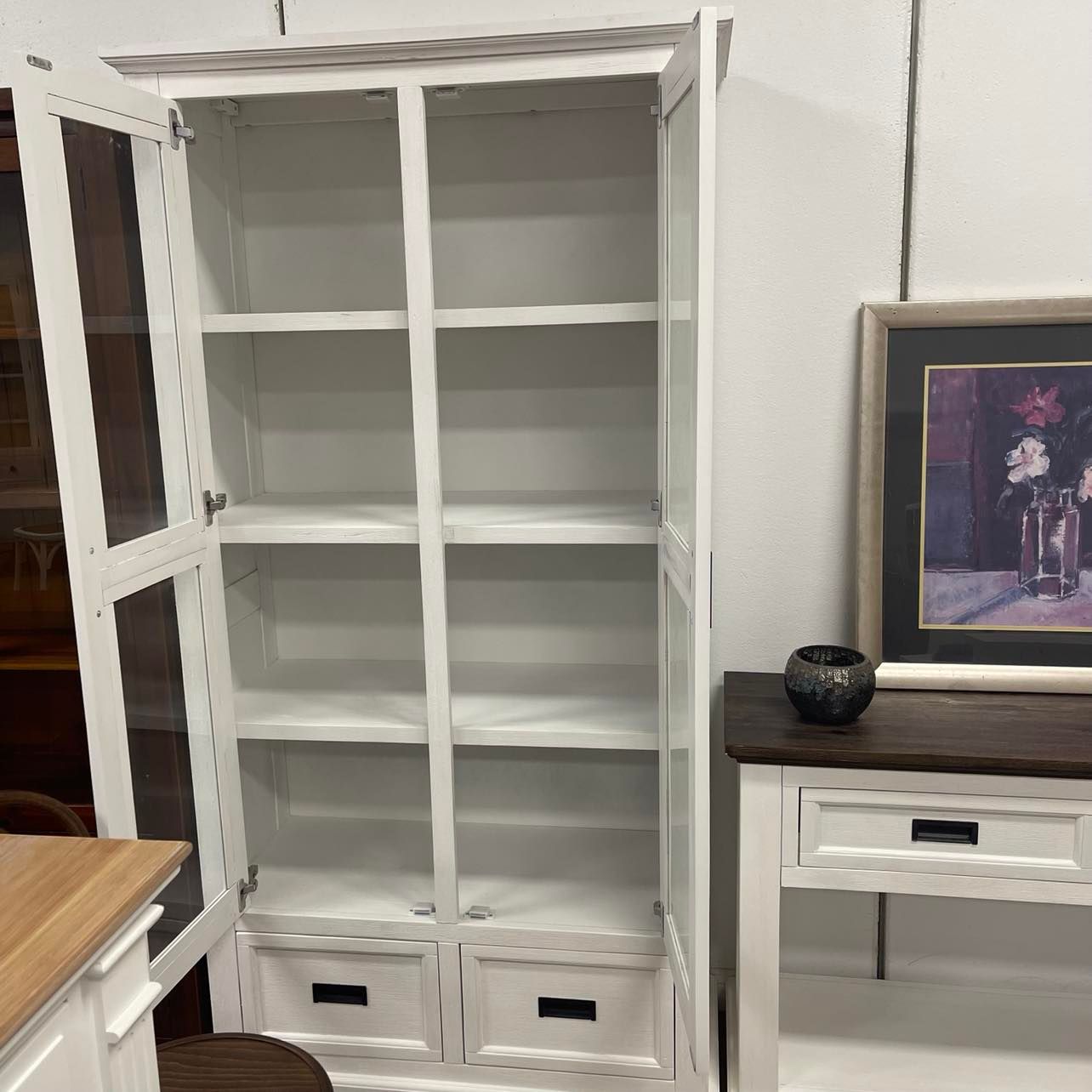 Hampton Coastal White Display Cabinet - White – InStyle Furniture