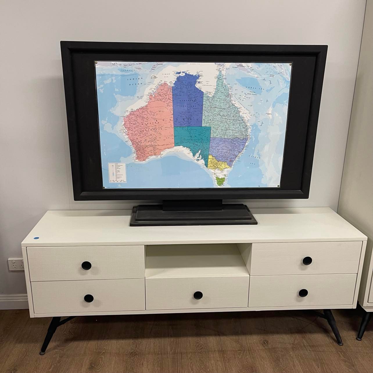 CLEARANCE - EX-DISPLAY -Lindfield 1500mm Tv-Unit - White - InStyle ...