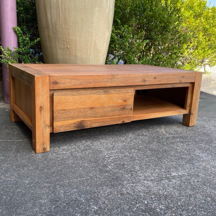 CLEARANCE - Matrix Coffee Table - Warm Natural – InStyle Furniture