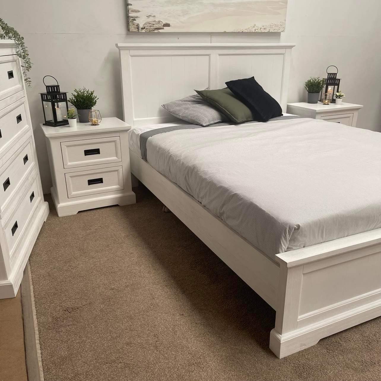 Hampton Coastal Bed - White – InStyle Furniture